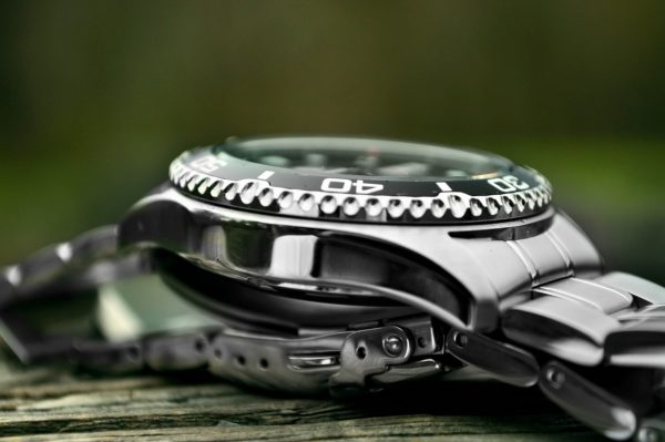 Orient Ray II Review (FA002004B9): Balancing The Pros and Cons