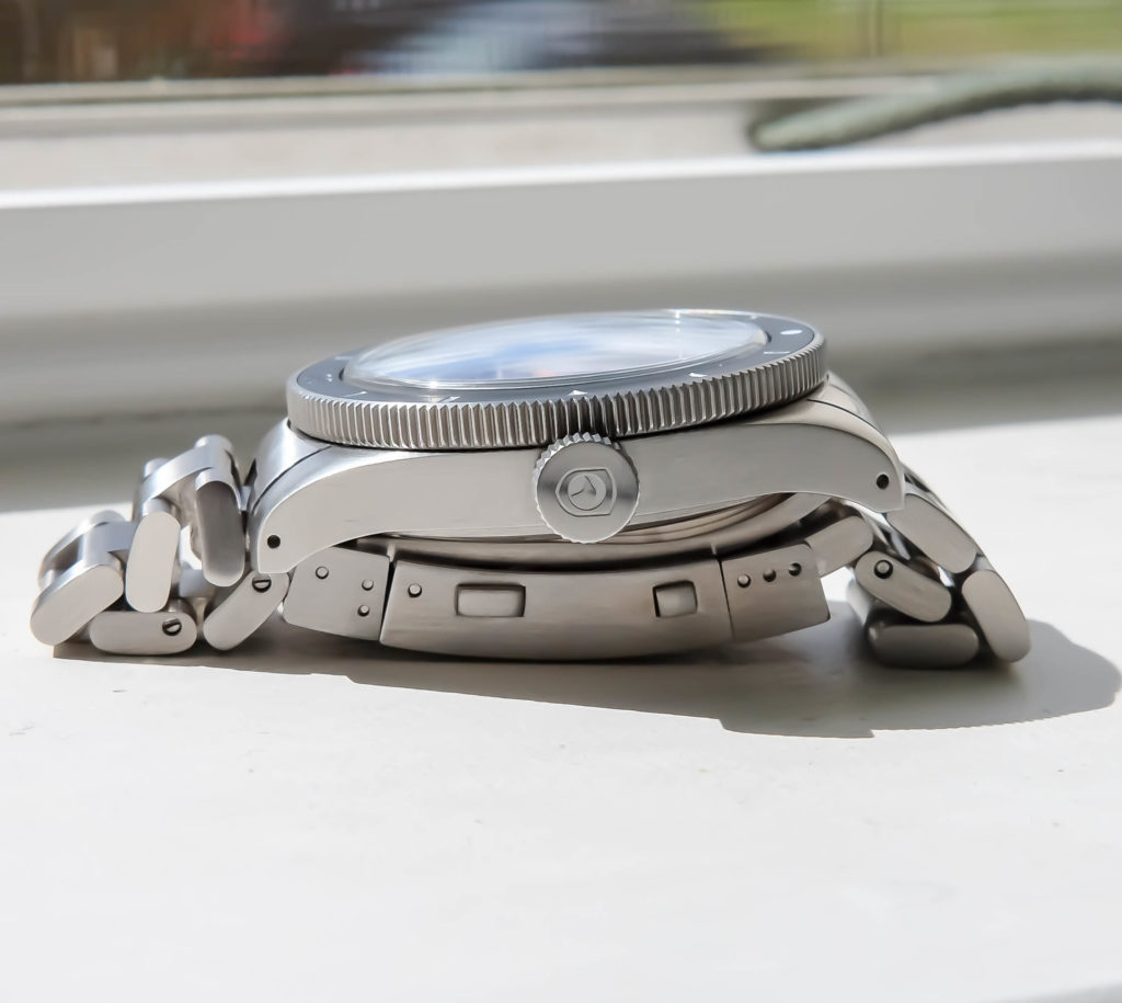 Raven Watches Review: The Venture | Two Broke Watch Snobs