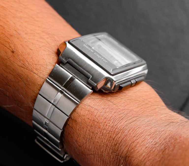 Casio Wave Ceptor Review (WV-59DJ-1AJF) | Two Broke Watch Snobs