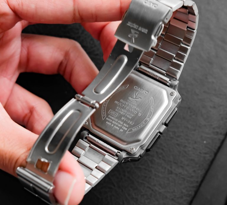 Casio Wave Ceptor Review (WV-59DJ-1AJF) | Two Broke Watch Snobs