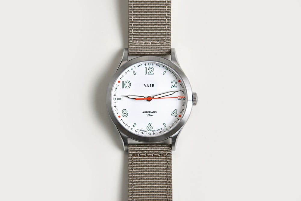 Vaer Automatic Review – A Sweet Spot in a Crowded Field | Two Broke ...