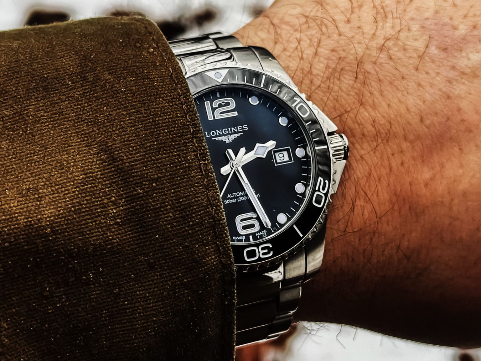 Longines HydroConquest Review: 41mm Automatic Model | Two Broke Watch Snobs