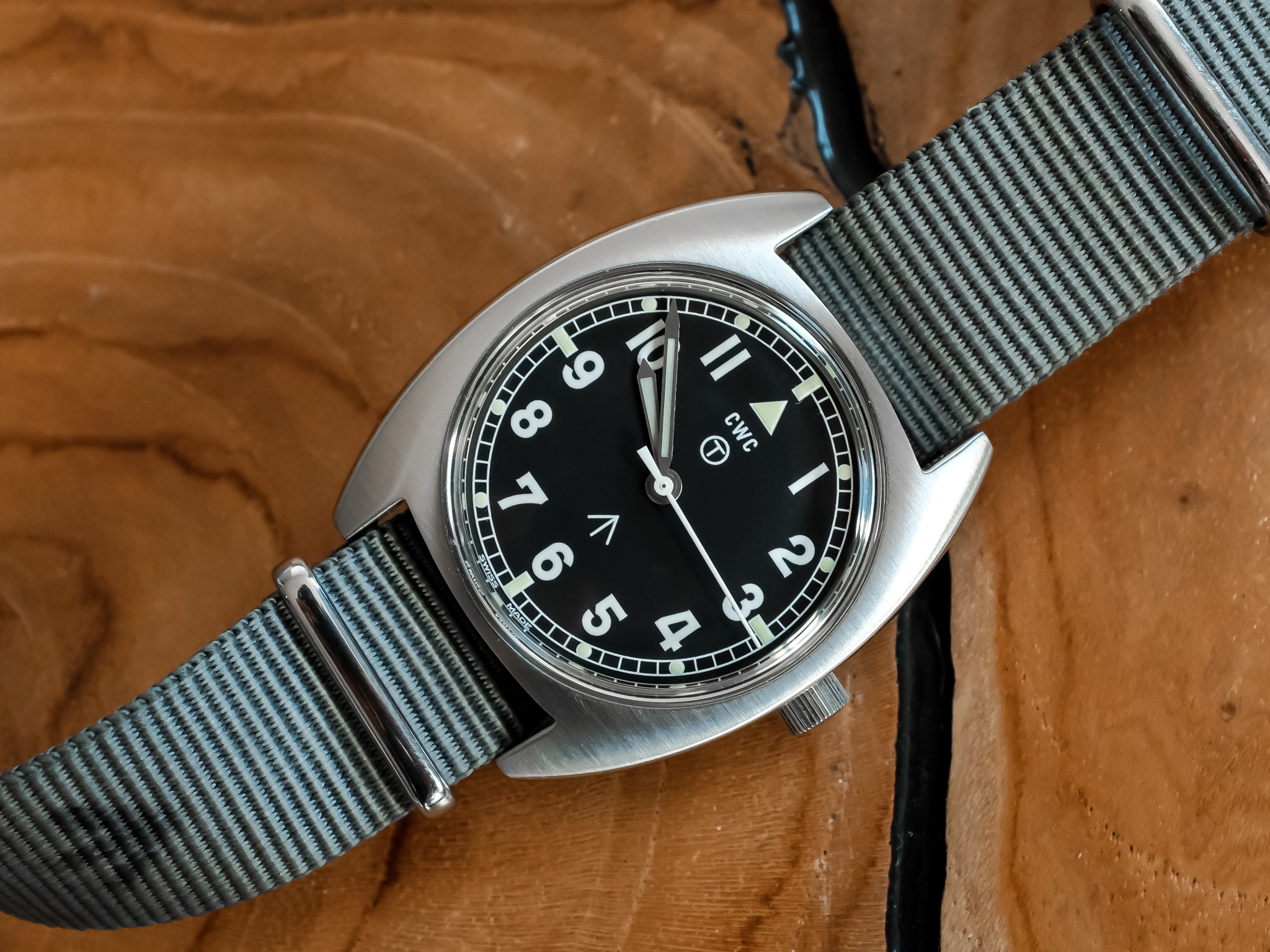 CWC Watch Review: The Mellor 72 | Two Broke Watch Snobs