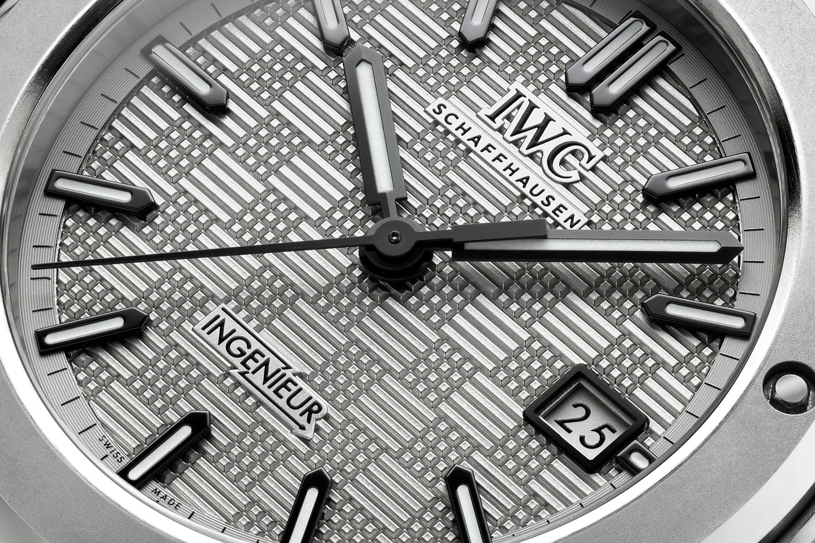 Introducing The New IWC Ingenieur Automatic 40 | Two Broke Watch Snobs