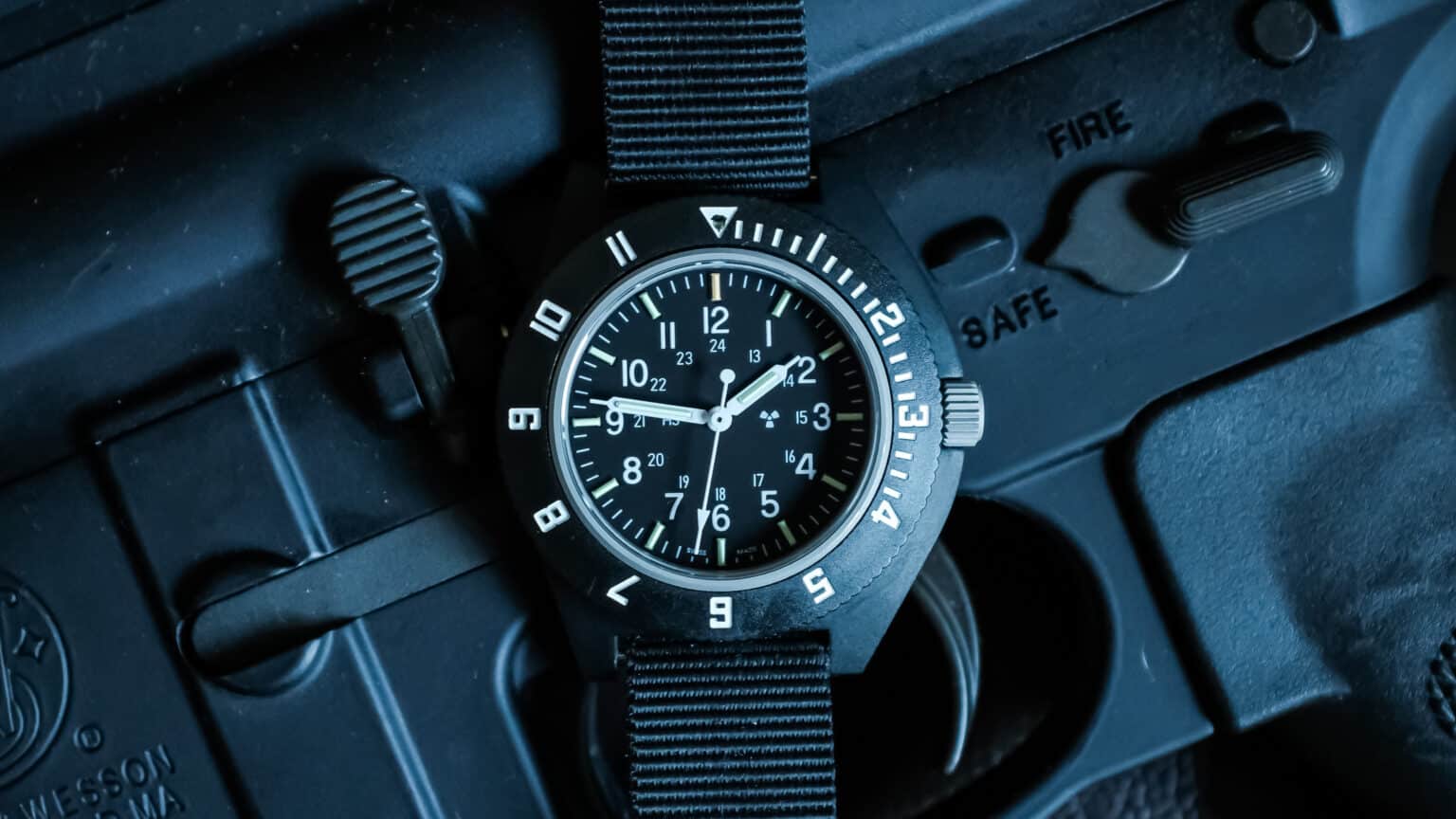 Revisiting The Marathon Navigator, A True Pilot's Watch | Two Broke ...