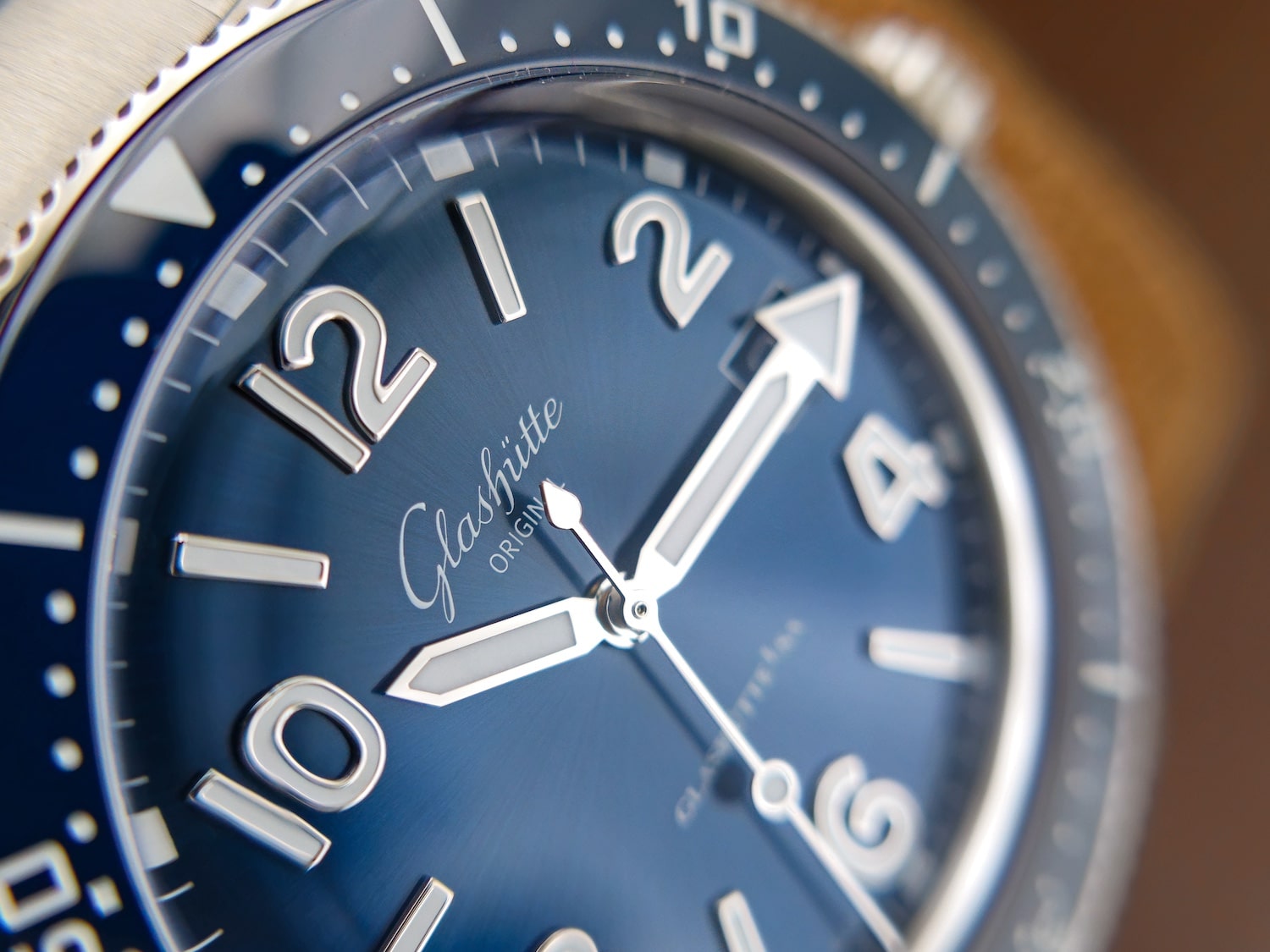 Glashütte Original SeaQ Review | The Contrarian Choice Diver