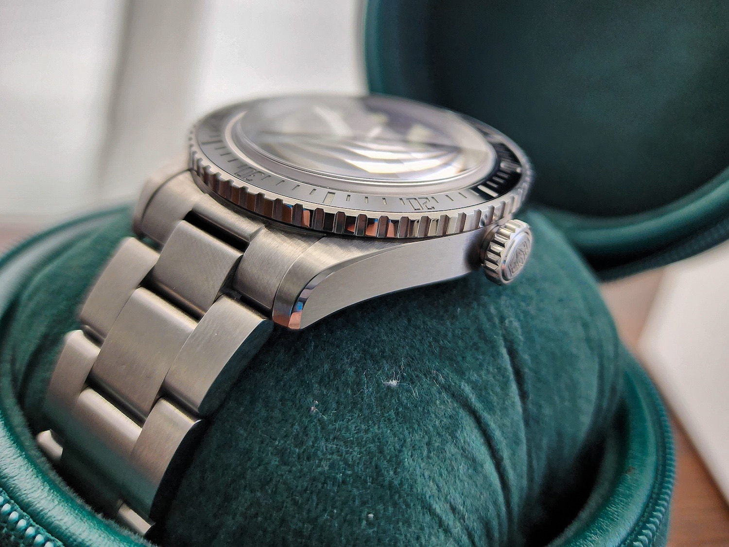San Martin Watch Review: The SN004 MilSub | Two Broke Watch Snobs