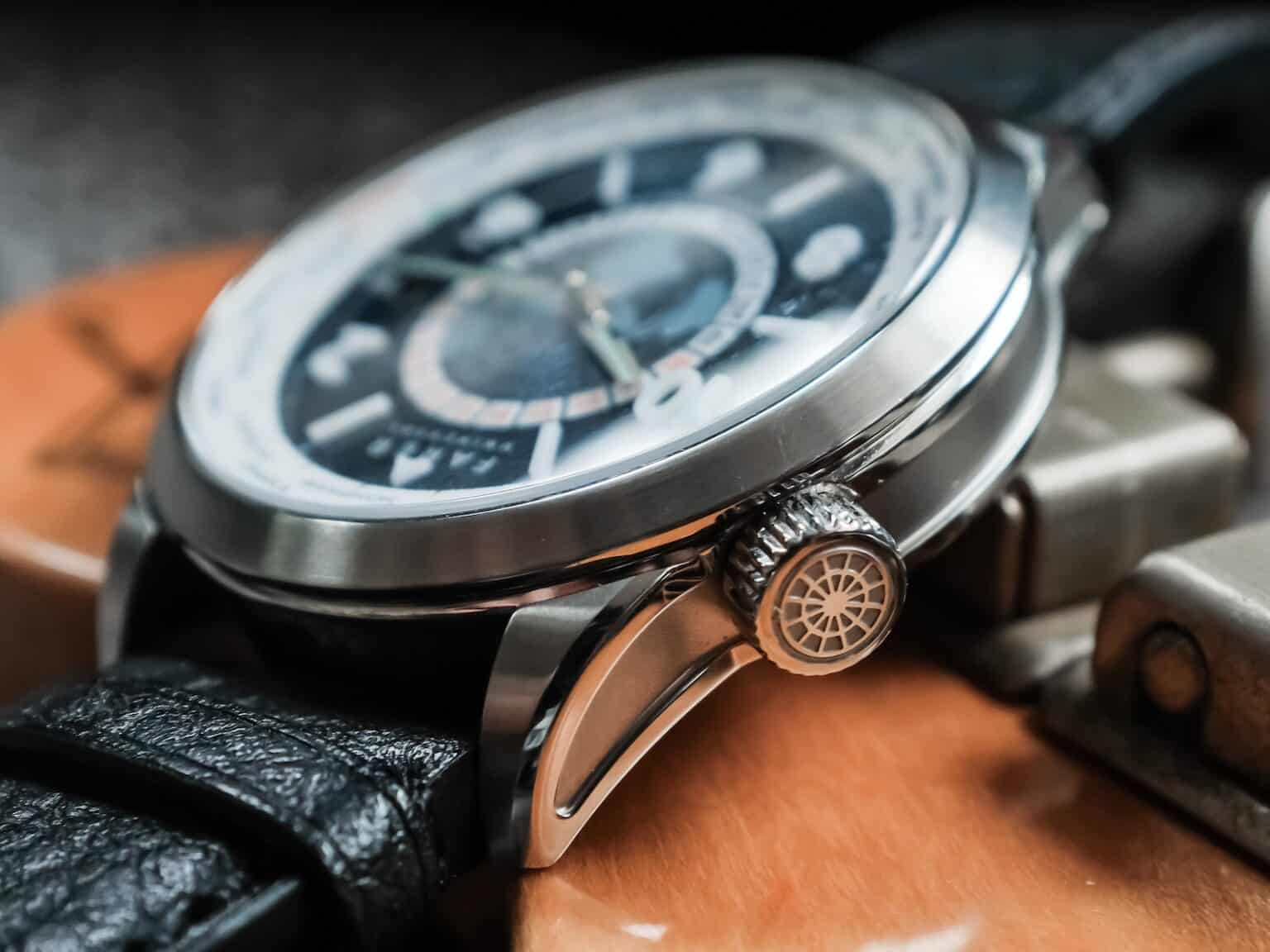 Farer World Timer Roché II Hands-On | Two Broke Watch Snobs