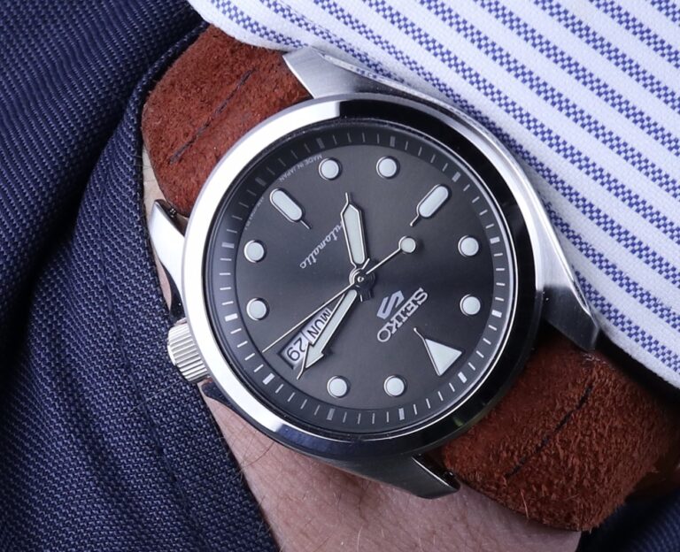 12 Best Watches For Corporate Office Work: Hands-on Reviewed Picks